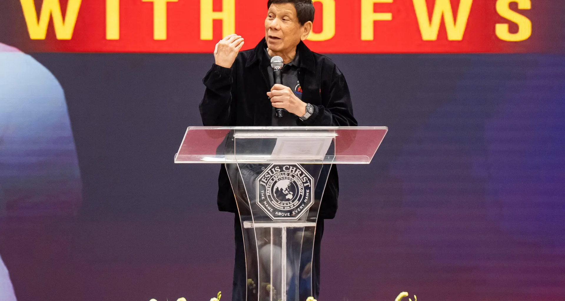 Coffee or Capoo? Visiting the Capoo Cafe and Souvenir Shop in Taichung ...